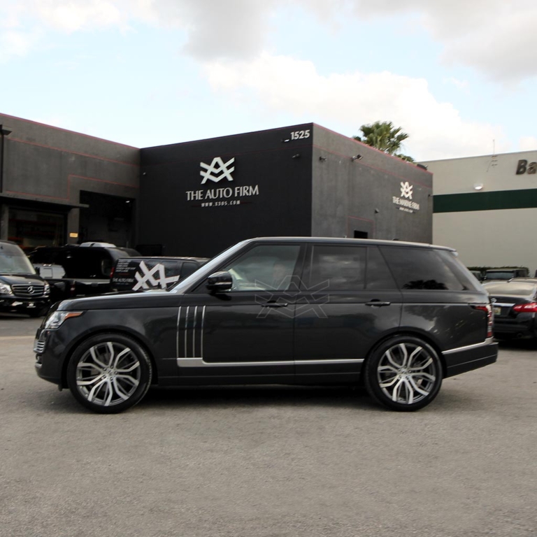 Two Tone Range Rover Avorza By Alex Vega The Auto Firm - The Auto Firm