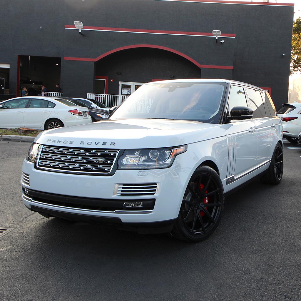 White Range Rover Avorza By Alex Vega The Auto Firm - The Auto Firm